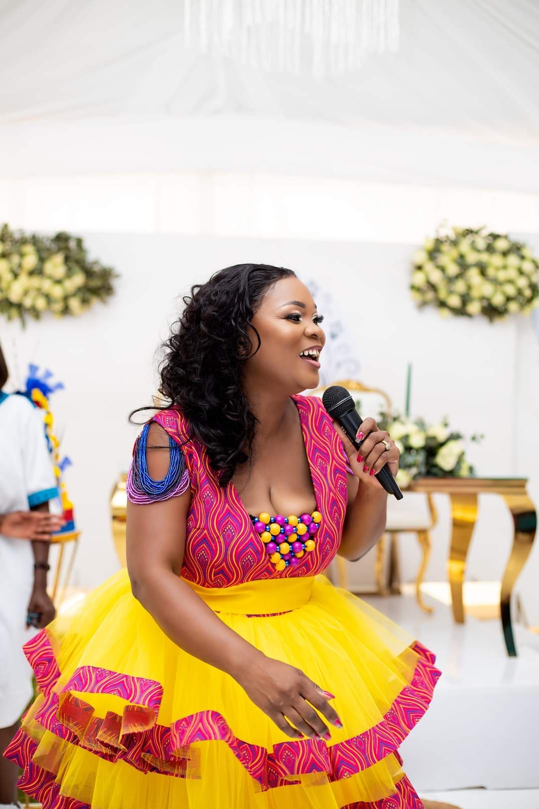 Pleasure Tša Manyalo celebrates radio chart debut. - Mega Press